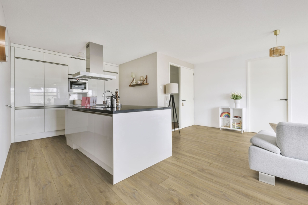 GRAND SELECTION Evolution: Designer floors in oak look